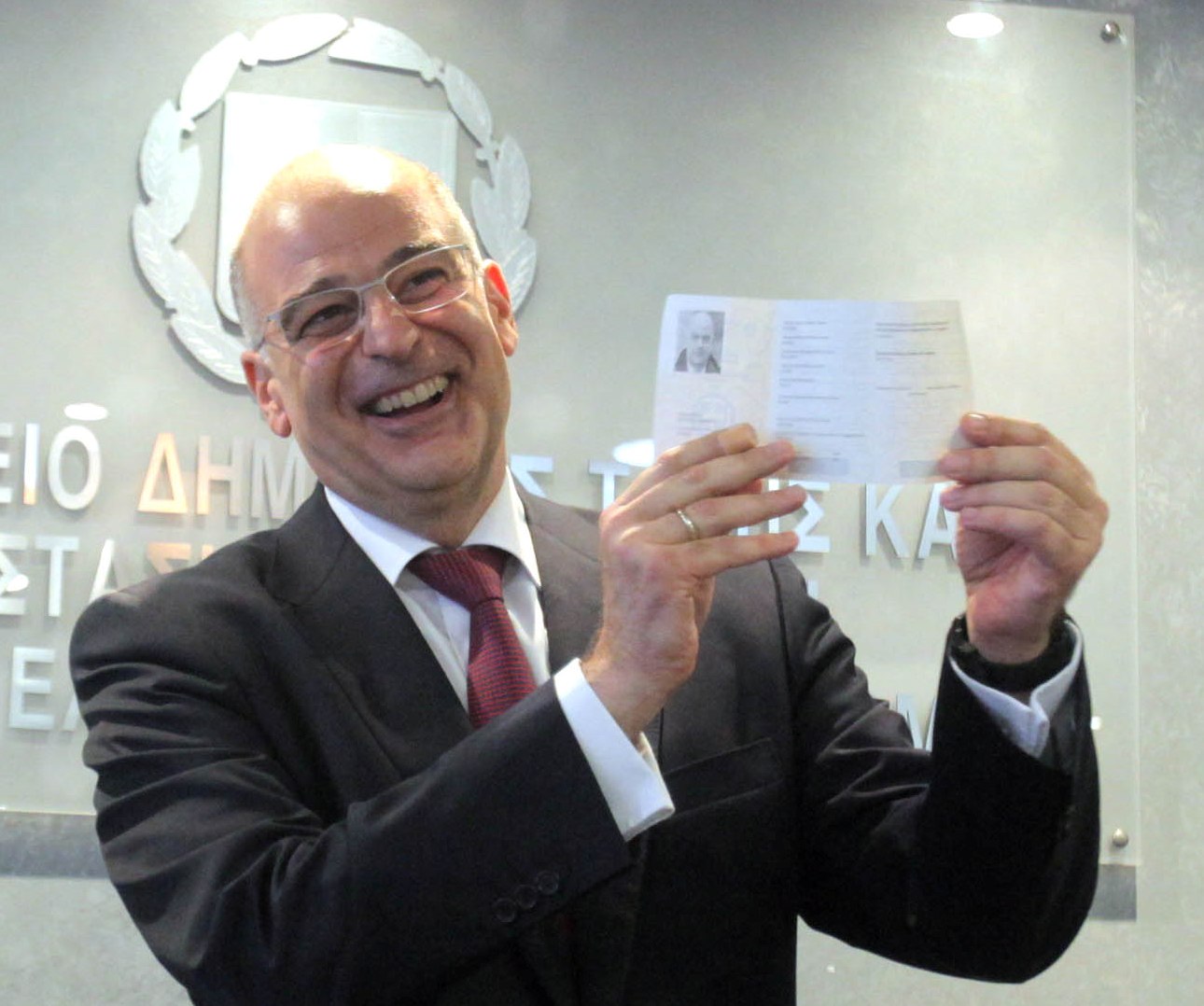 Ακροδεξιοί και σαδιστές Παντιέρα αντικαπιταλιστική ενημέρωση